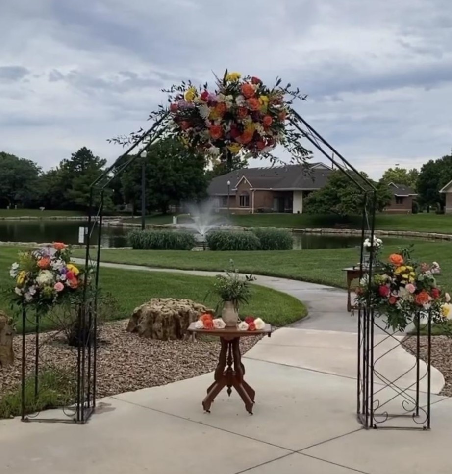 Metal Arch | SomethingBorrowedKS